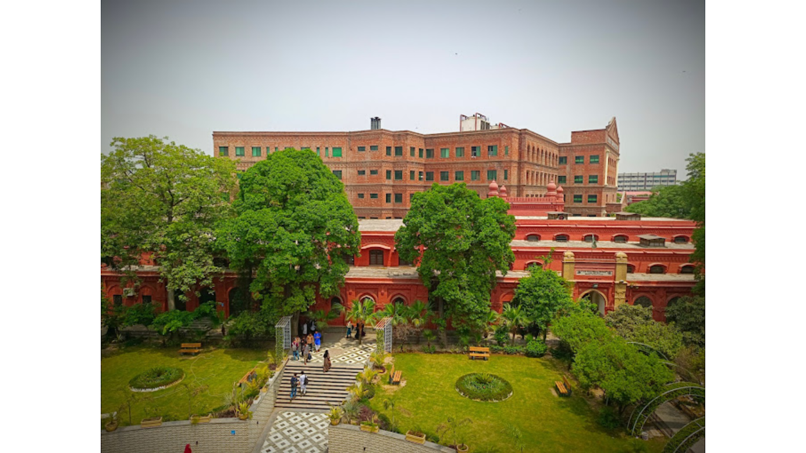 12 Best Medical Universities and Colleges in Pakistan - The Neutral