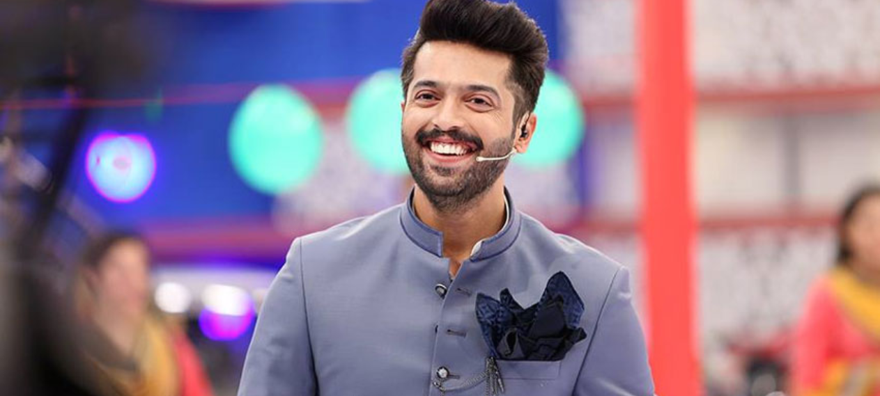 Fahad Mustafa Praised for Thoughtful Gesture Towards Young Contestant ...