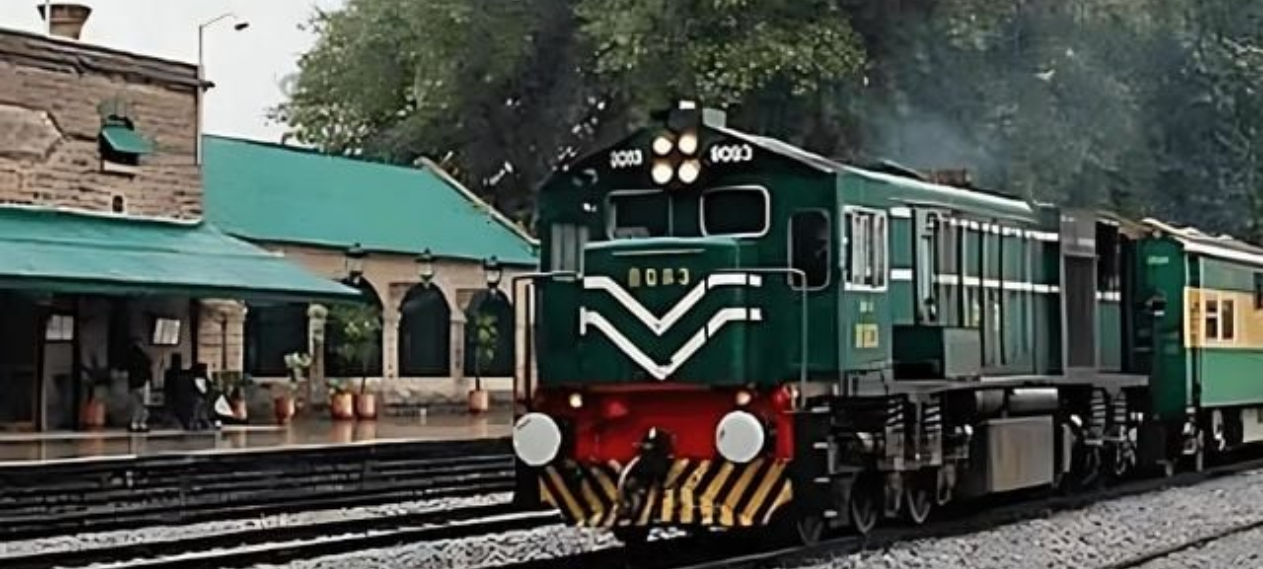 Gunmen Attack Jaffer Express in Balochistan, Several Injured - The Neutral