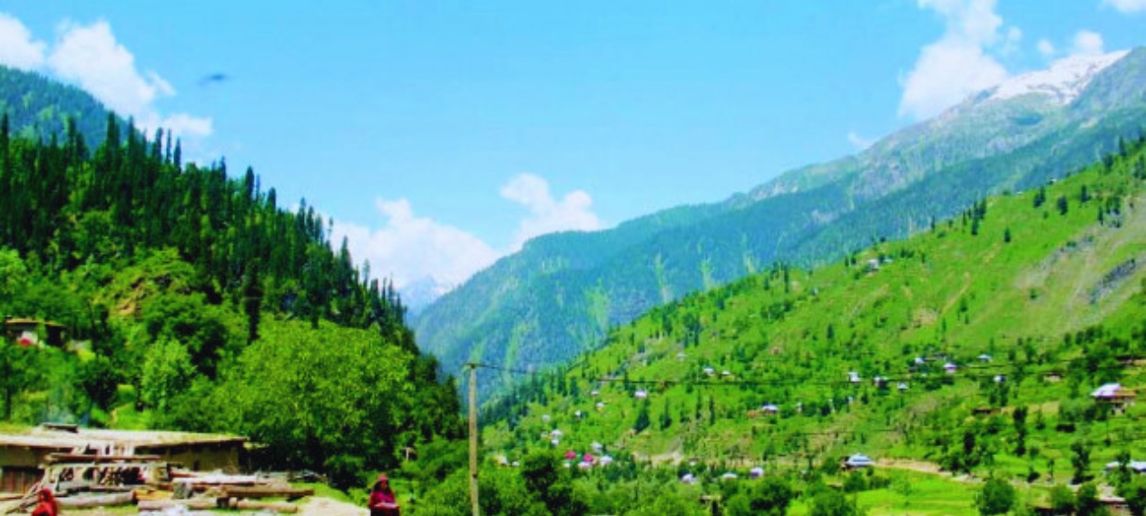 Tourist Influx Reaches Peak in Murree Amid Summer Season - The Neutral