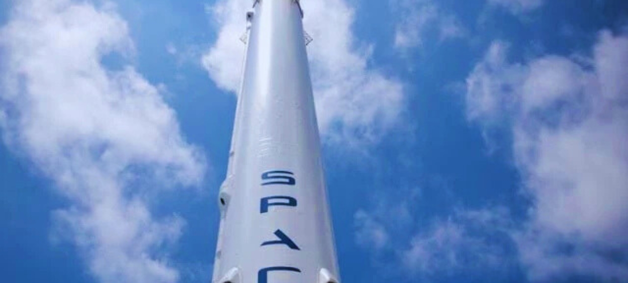 Trump-Musk Feud Threatens $22 Billion SpaceX Contracts and US Space Programs - The Neutral