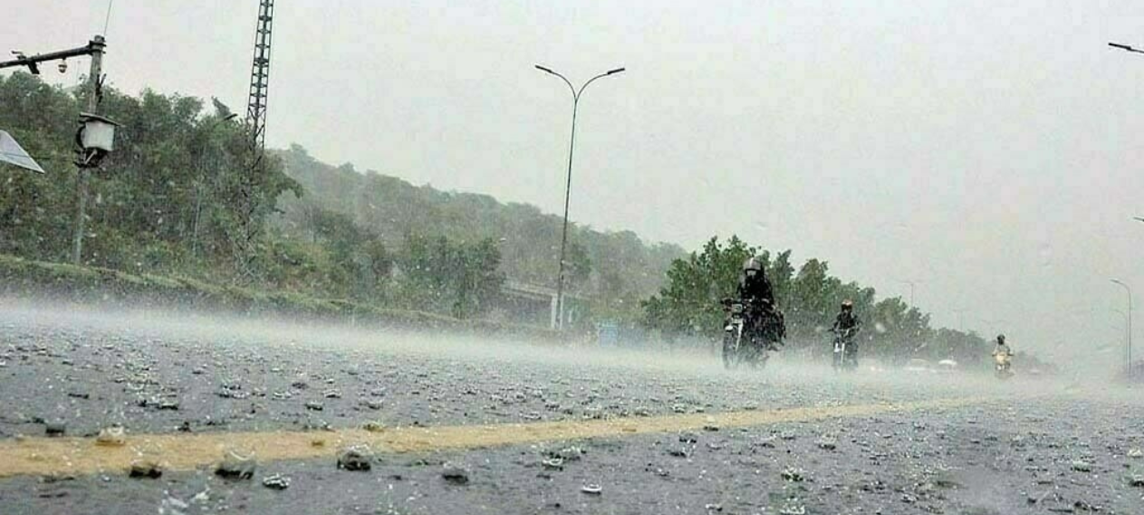 Lahore Flooded by Heavy Rains, Causes Disruption and Damage