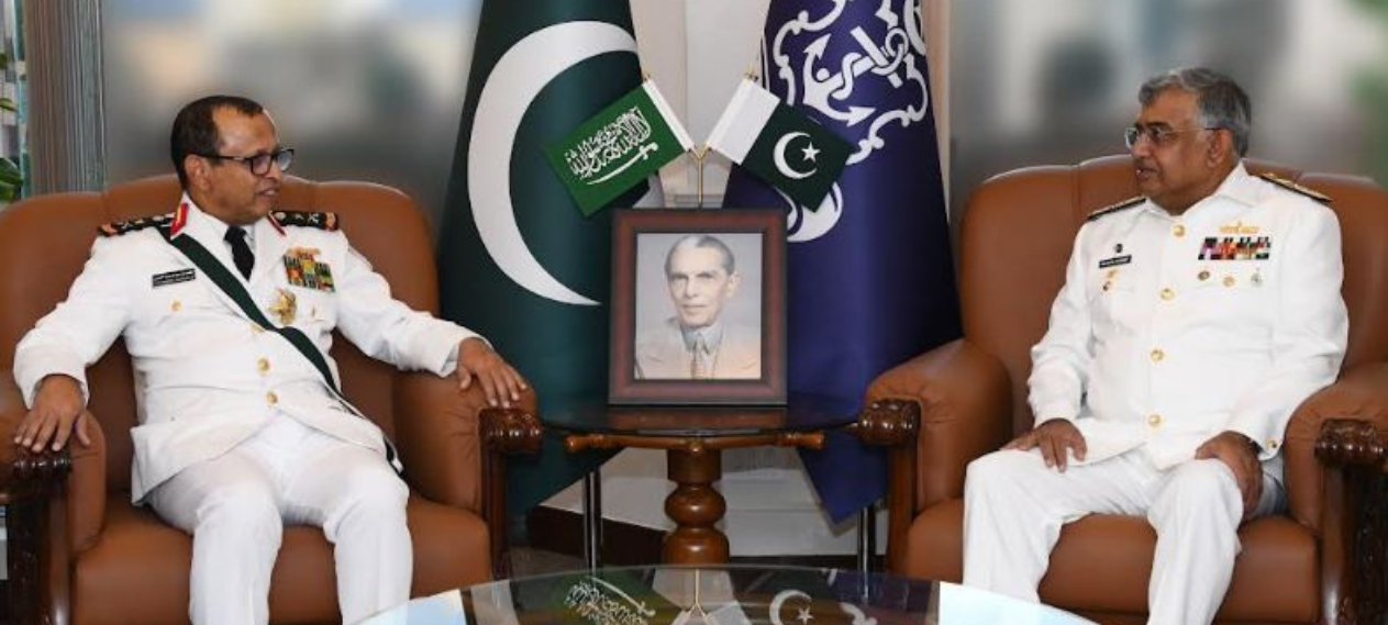 Naval Chiefs of Pakistan and Saudi Arabia Meet to Strengthen Maritime ...