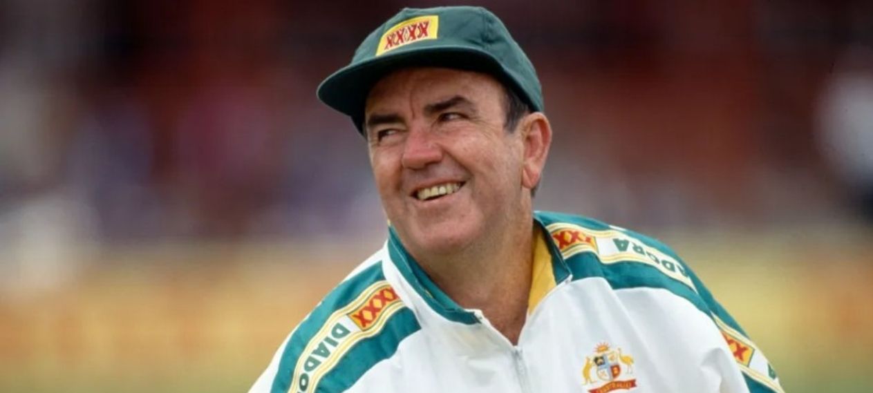 Bob Simpson, Former Australia Captain, Dies at Age 89