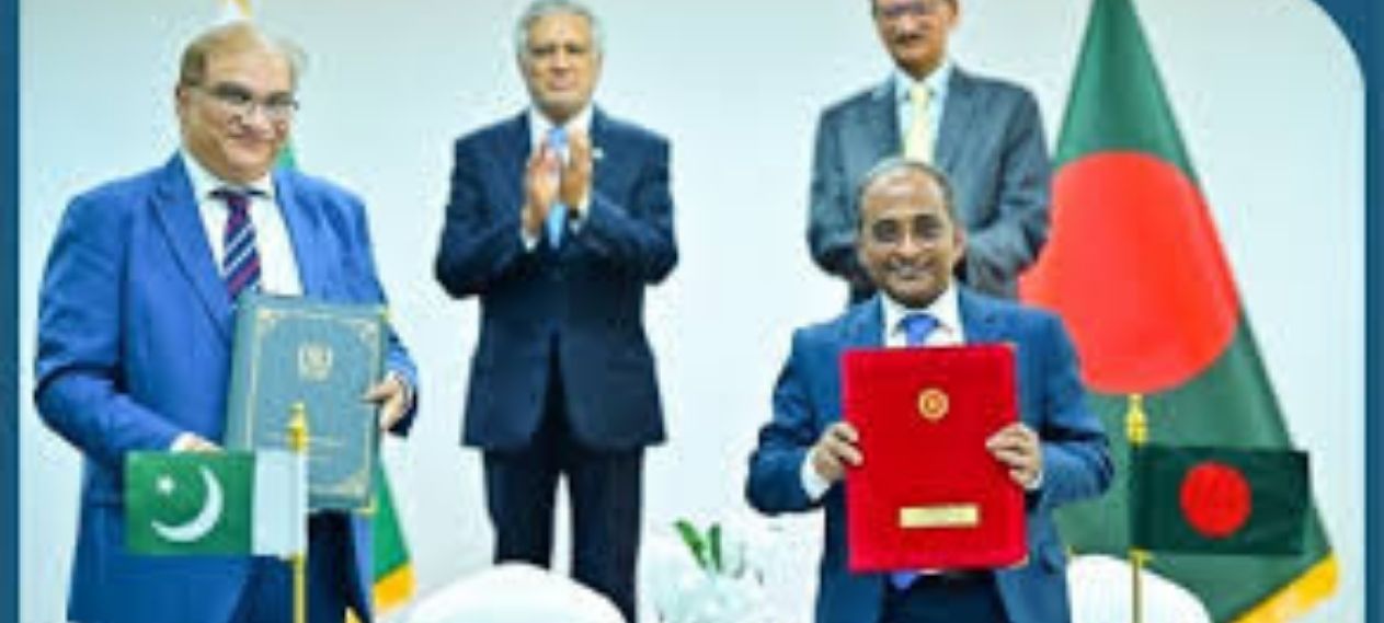 Pakistan Launches Knowledge Corridor with Bangladesh Scholarships