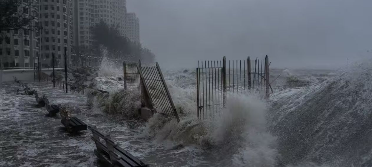Super Typhoon Ragasa Hits Hong Kong, Causes Severe Flooding